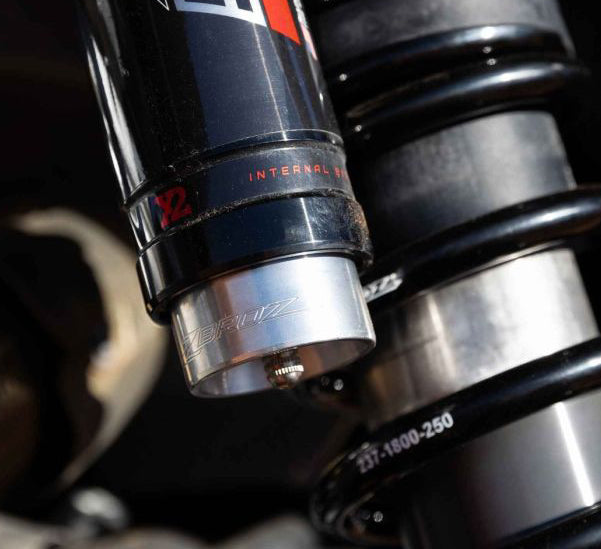 PT Shock Chuck™ Xtra Long - No Air Loss (NAL) Tire and Shock chuck - 1