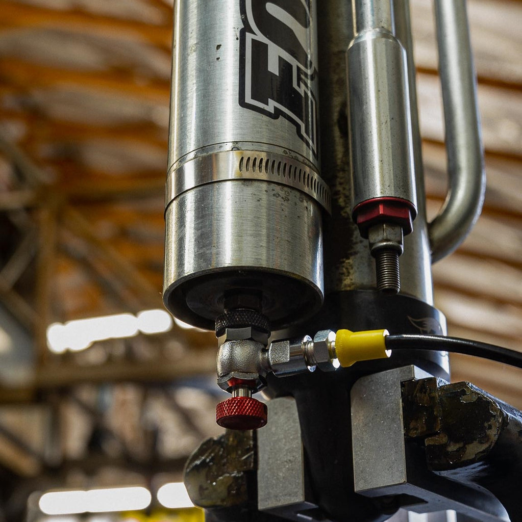 PT Shock Chuck™ - No Air Loss Tire and Shock chuck for hi-pressure app