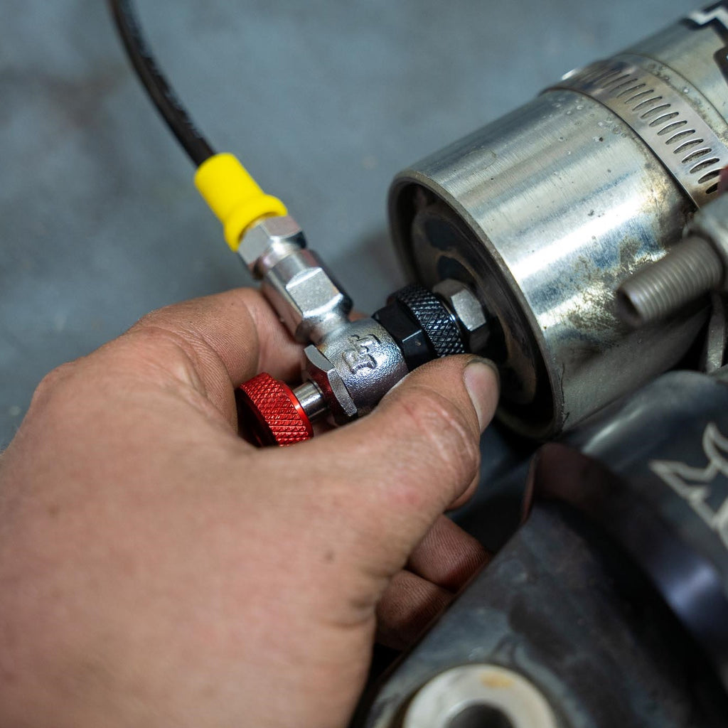 PT Shock Chuck™ - No Air Loss Tire and Shock chuck for hi-pressure app